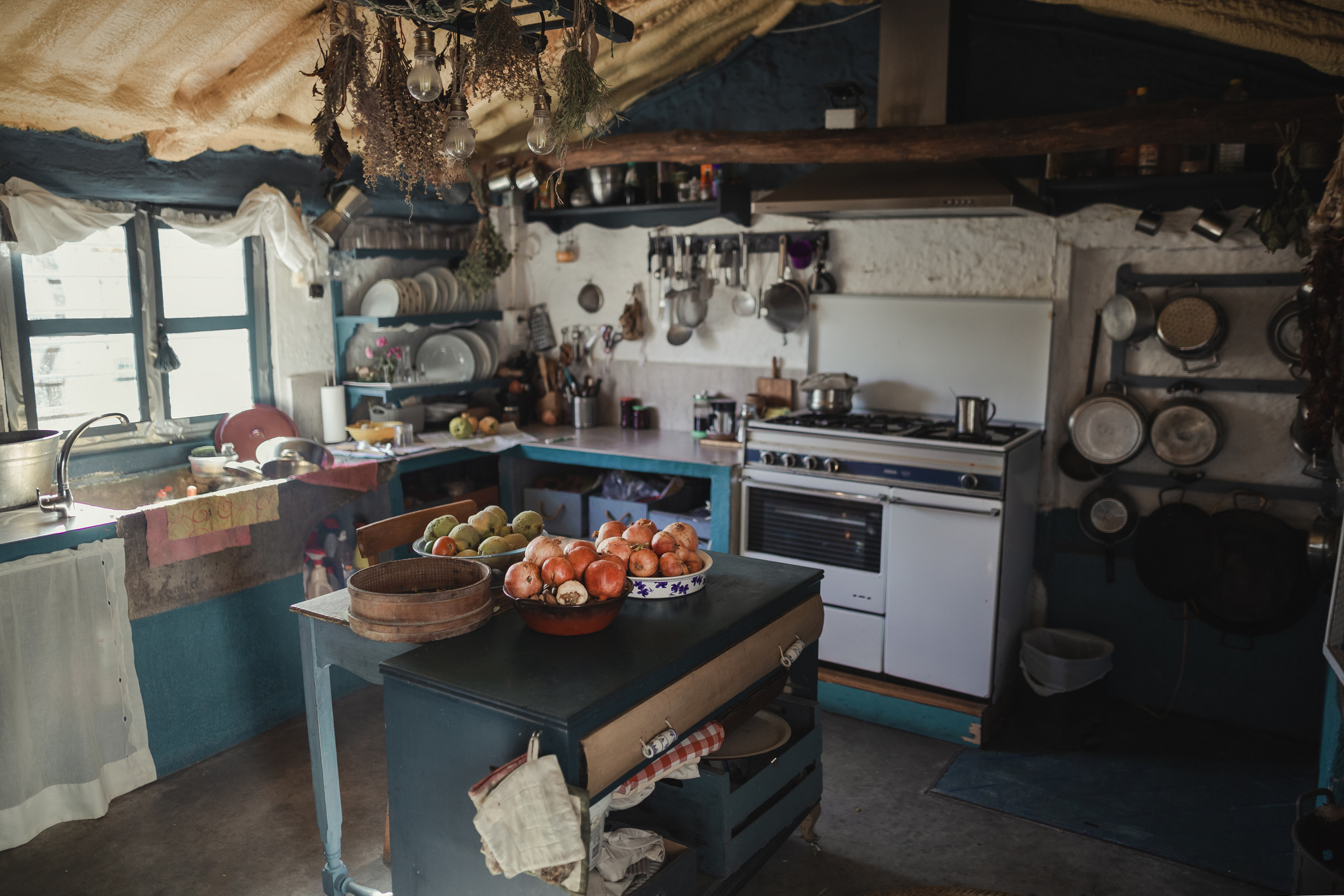 10 Inspiring Countertop Ideas for a Rustic Kitchen • Artistic Marble ...